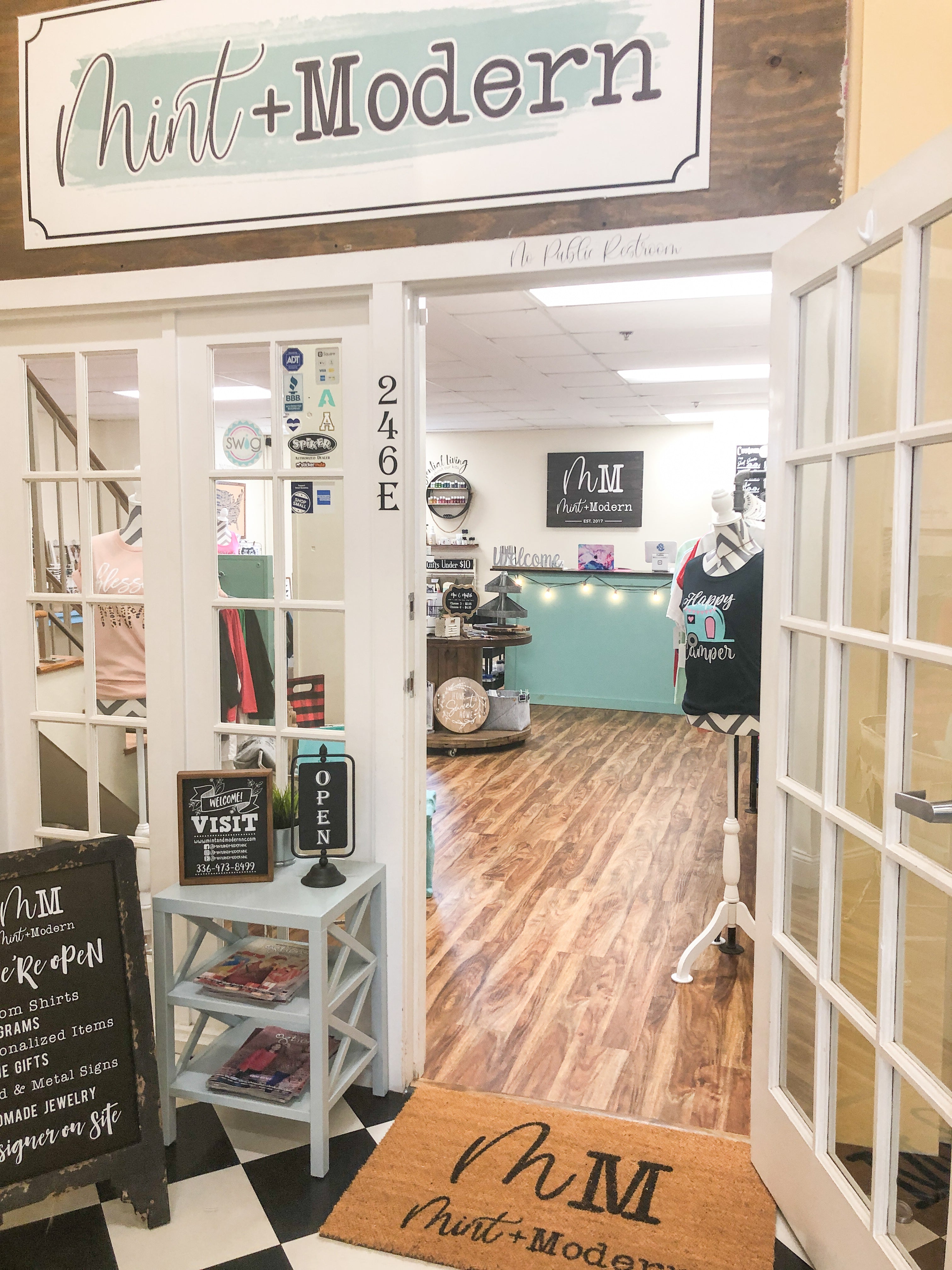 Crafty Mom, Meet Mint + Modern